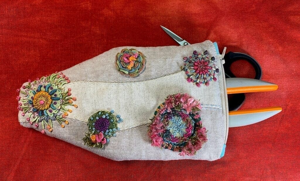 A DIY Embroidered, Lined, Scissor Case w/ Detailed Instructions ...